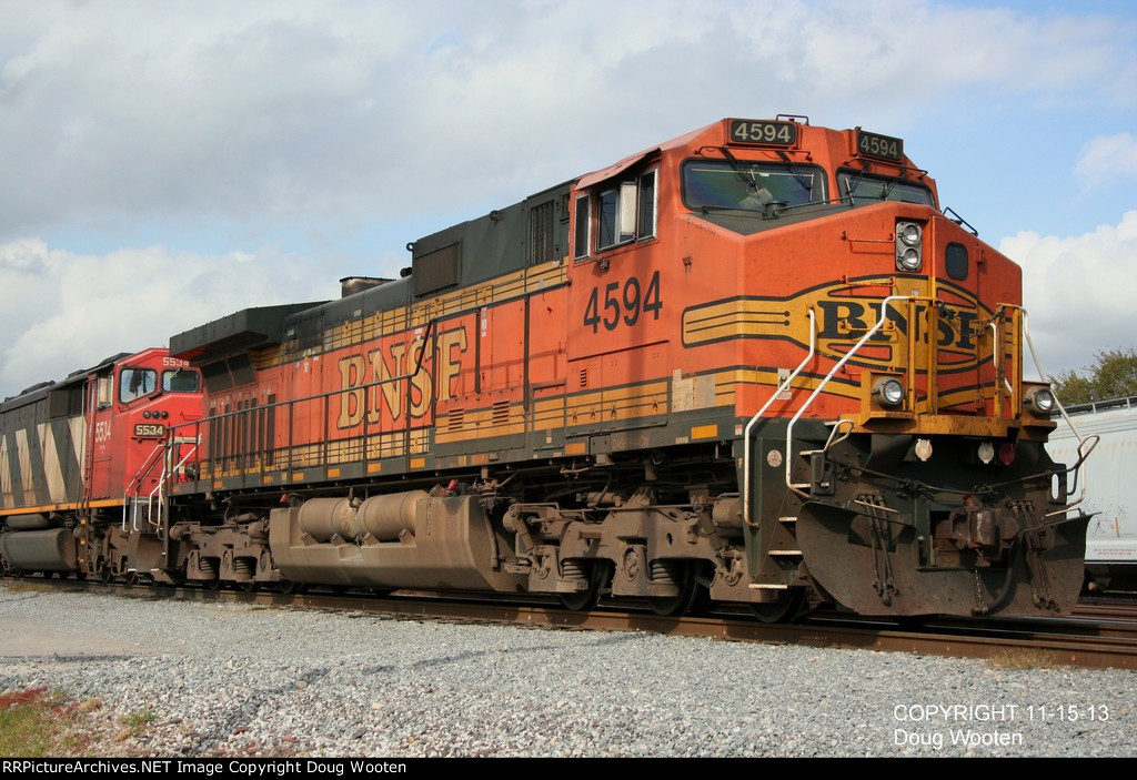 BNSF 4594